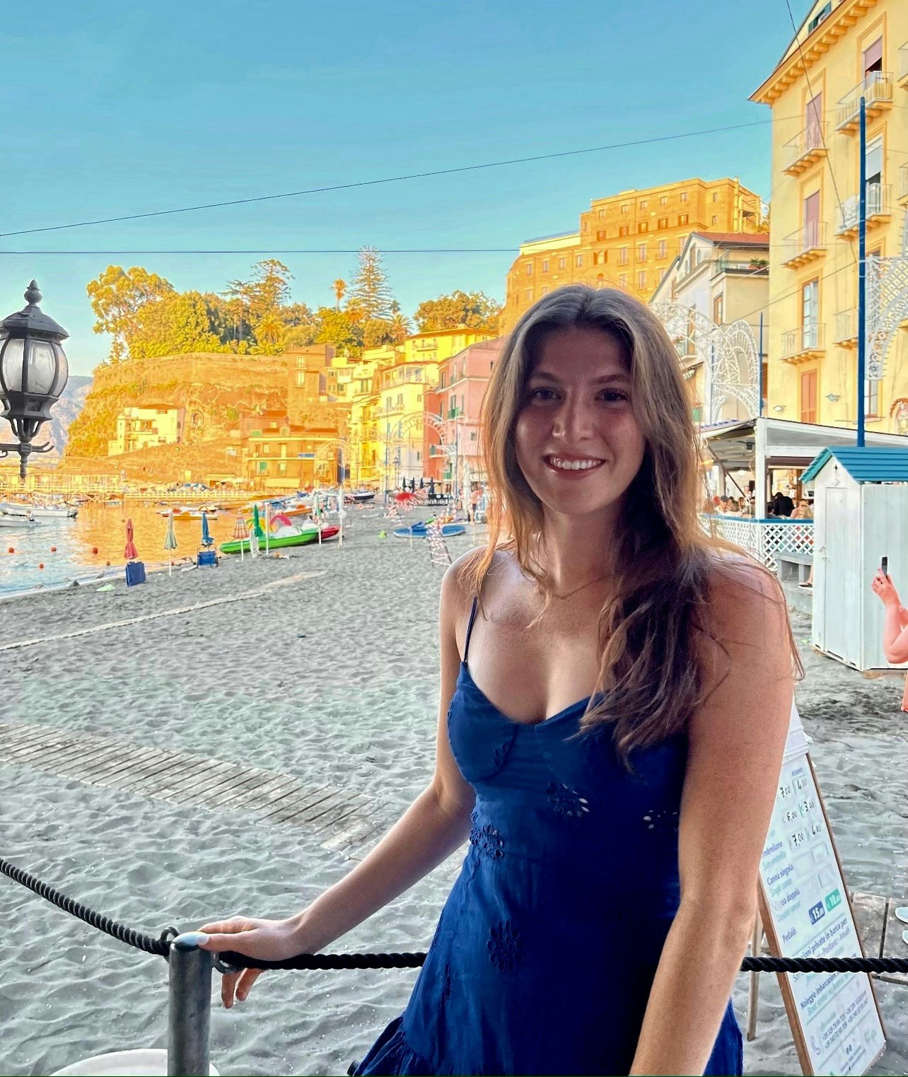 Laney Kliavkoff • LeadAbroad
